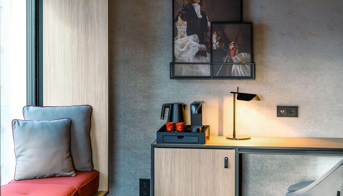 Stay at the Radisson RED Vienna near Schottenring | Radisson Hotels
