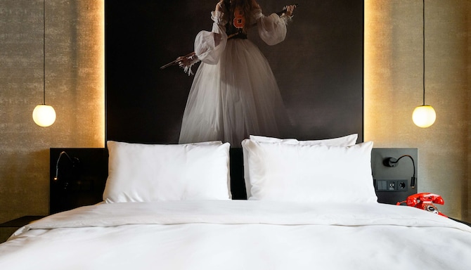 Stay in Vienna’s second district in vibrant, stylish rooms and suites