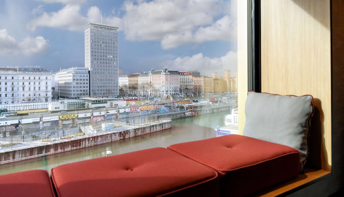 Stay at the Radisson RED Vienna near Schottenring | Radisson Hotels