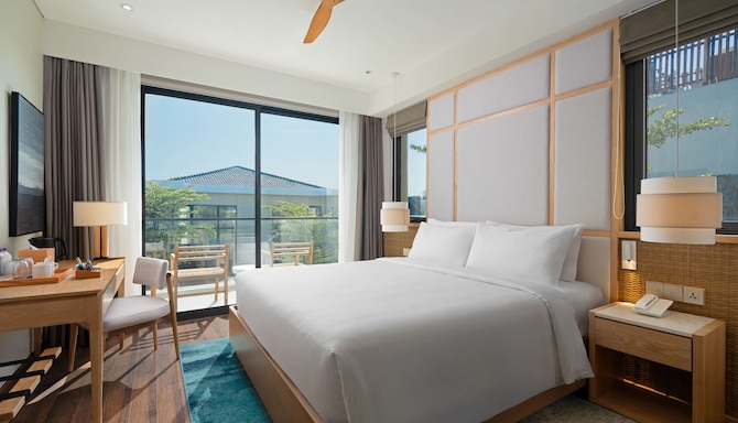 Stylish rooms and beachfront villas in Mui Ne | Radisson Resort Mui Ne