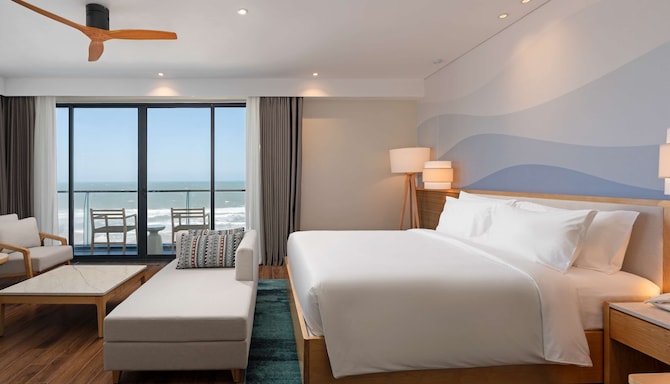 Stylish rooms and beachfront villas in Mui Ne | Radisson Resort Mui Ne