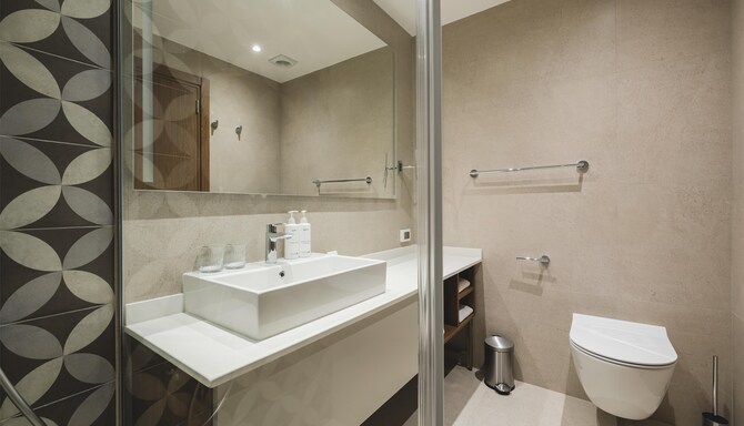 Modern rooms on the Adriatic coast | Radisson Resort Ruza Vjetrova