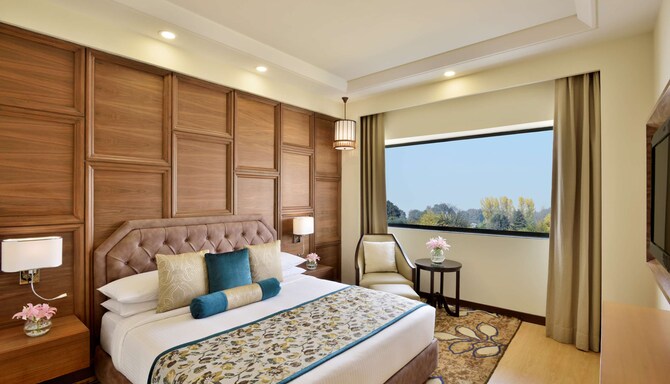 Book Radisson Hotels in Srinagar | Radisson Hotels