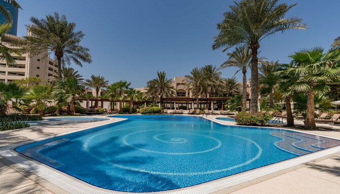 Contact Us - The Diplomat Radisson Blu Hotel, Residence & Spa, Manama ...