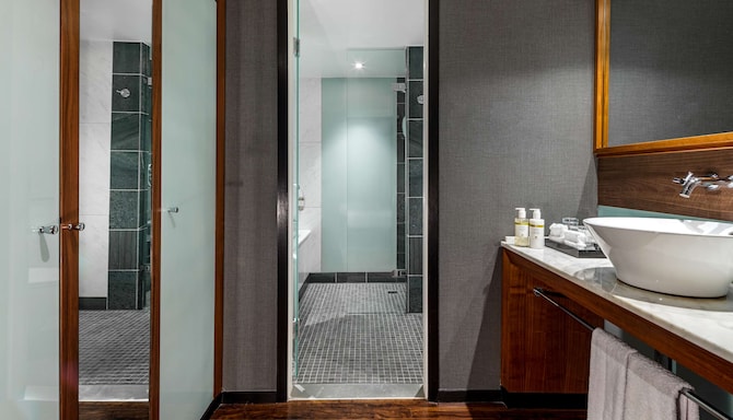 Book 5* The Edwardian Manchester, A Radisson Collection Hotel