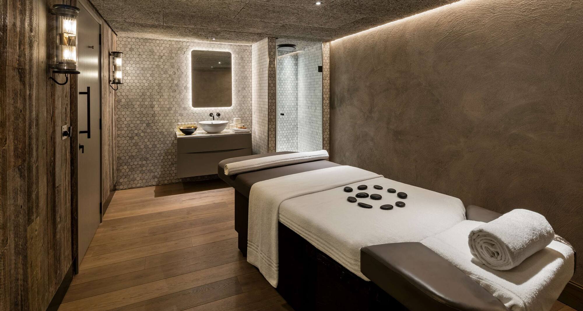 Relax in Our Spa Hotel in Manchester - Leisure Pass | Radisson Collection
