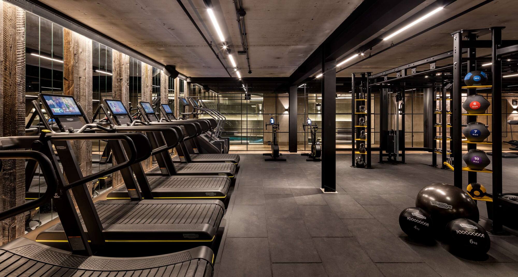 Relax in Our Spa Hotel in Manchester - Leisure Pass | Radisson Collection