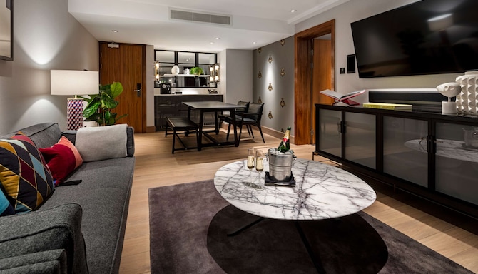 Book 5* The Edwardian Manchester, A Radisson Collection Hotel