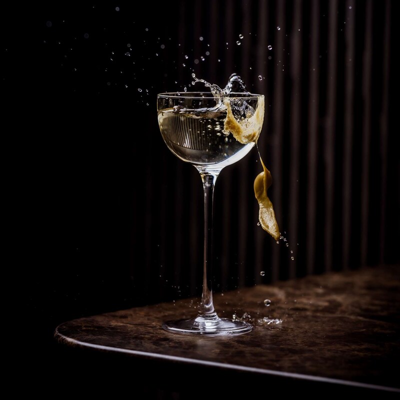 Sip Drinks in Our May Fair Cocktail Bar - Book Now | Radisson Collection
