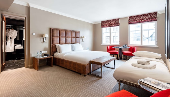 Luxury Suites London | Mayfair Hotel London Radisson Collection