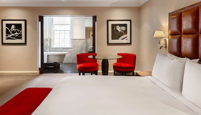 Luxury Suites London | Mayfair Hotel London Radisson Collection