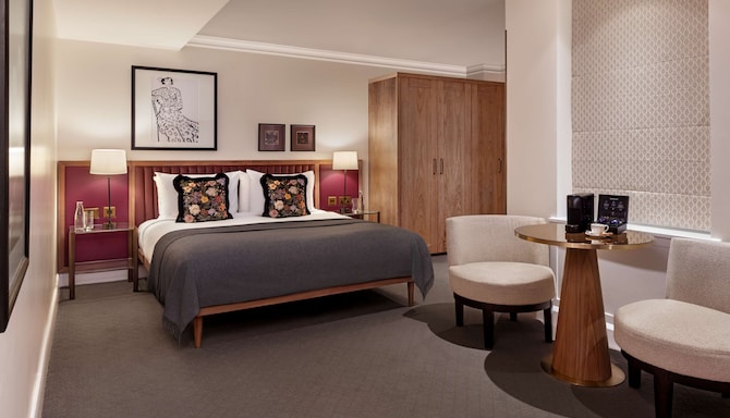 Luxury Suites London | Mayfair Hotel London Radisson Collection