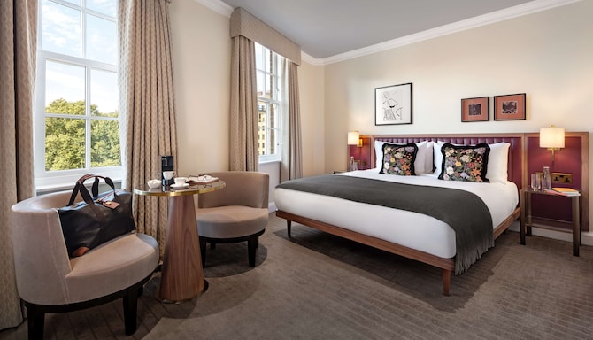 Luxury Suites London | Mayfair Hotel London Radisson Collection