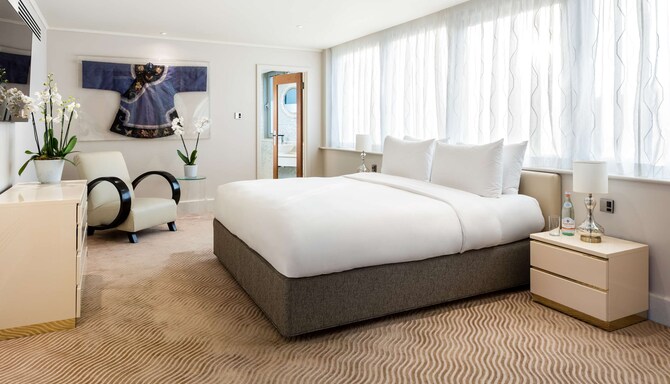 Luxury Suites London | Mayfair Hotel London Radisson Collection