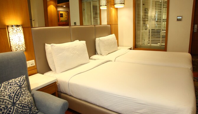Comfortable and inviting rooms in vibrant Gurugram | Radisson Hotels