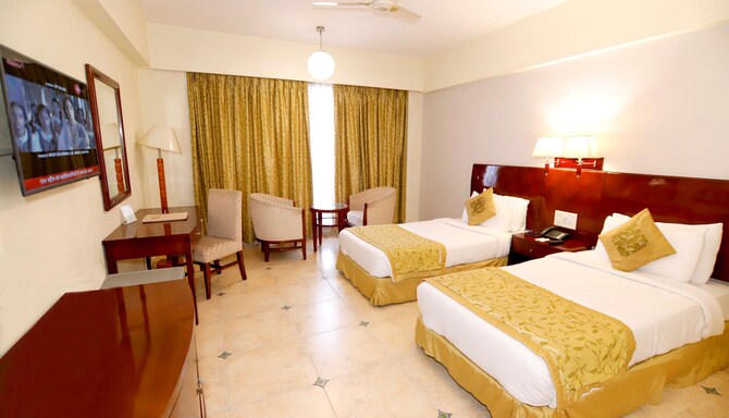 Hotel rooms & suites in Katra | Radisson Hotels
