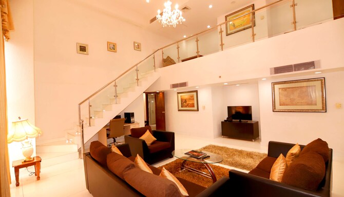 Hotel rooms & suites in Katra | Radisson Hotels