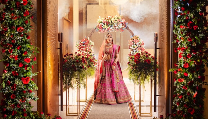 Hotel in Noida sector 18 | Radisson Blu MBD Hotel, Noida