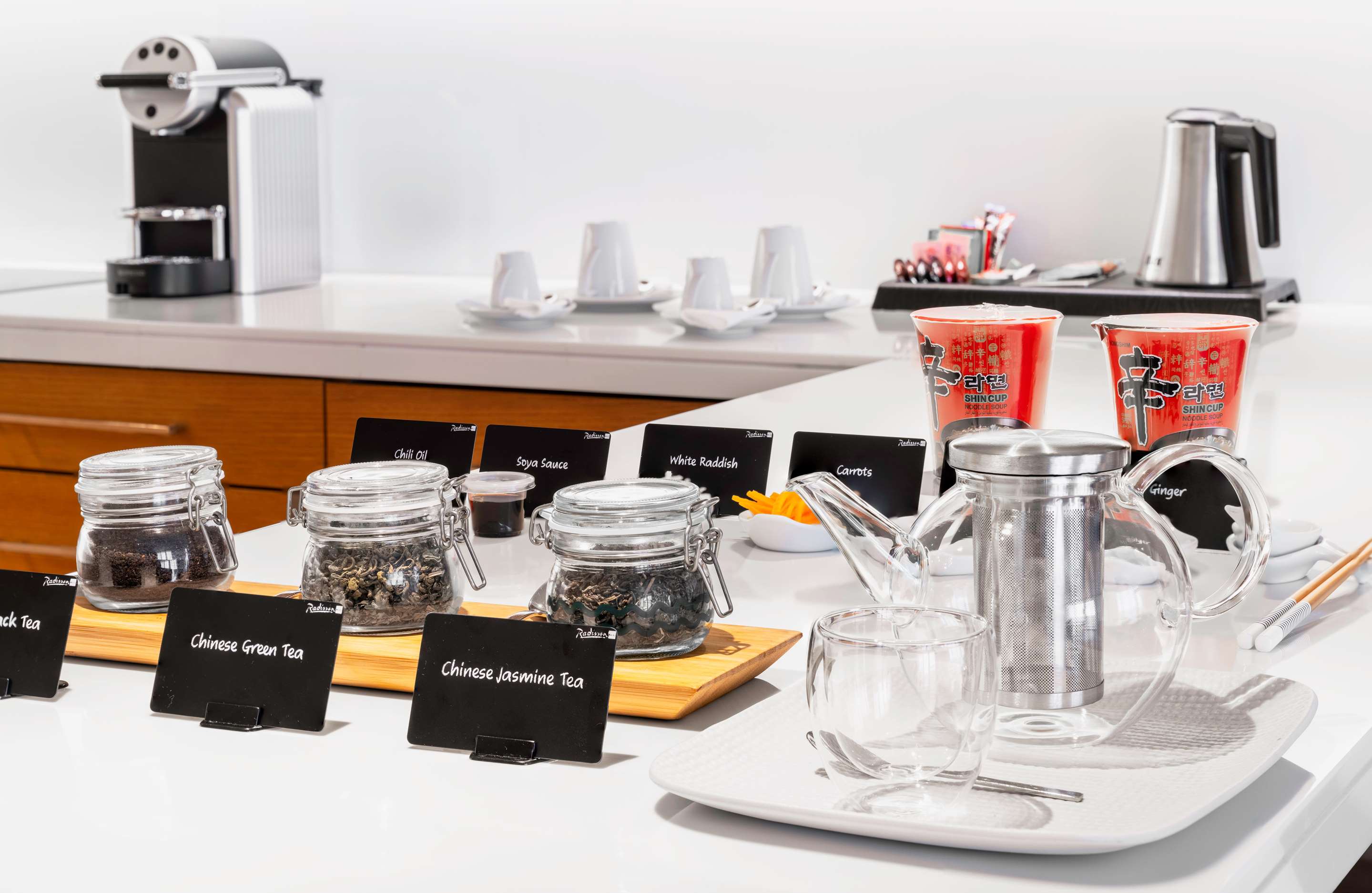 Guan Xin - Feel at home with Radisson Hotels | Radisson Hotels